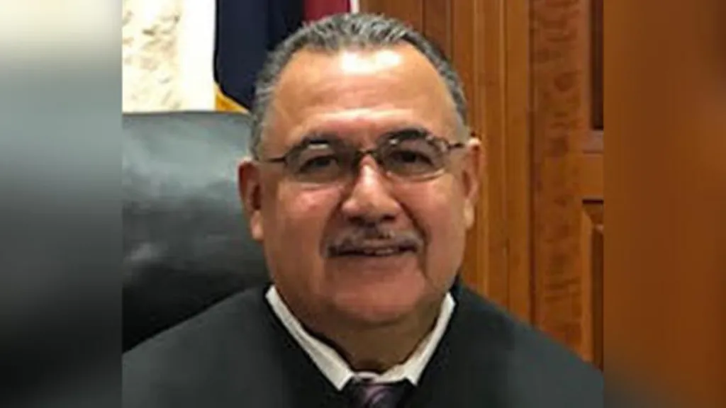 Texas Judge Charged with Punching Girlfriend, Stepping on Her Neck at ...
